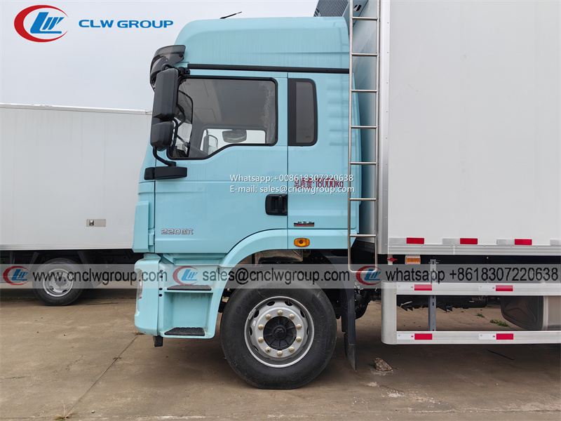 SHACMAN L5000 10t Refrigerator Truck 6.8m Refrigerated Van Cargo Trucks