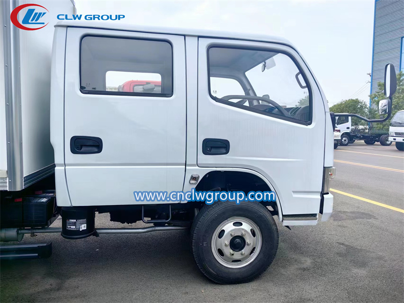 Cheap price Chengli CLW brand double cab 3 ton box cargo truck for sale