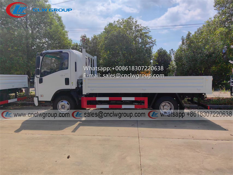 Export ISUZU KV100 14ft 5 ton light cargo trucks dropside lorry for sale