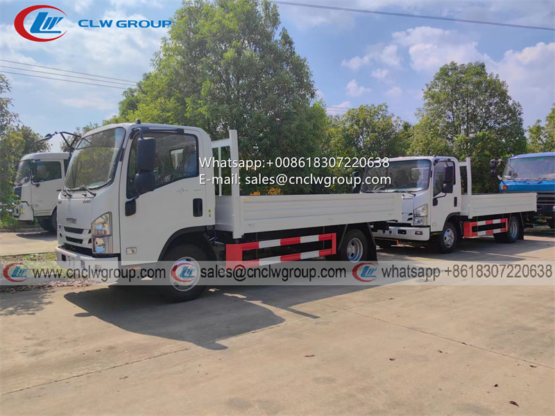Export ISUZU KV100 14ft 5 ton light cargo trucks dropside lorry for sale