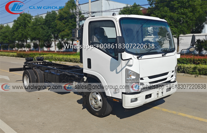 ISUZU RHD 700P(NPR) 4x2/4x4 truck right hand drive Isuzu dump cargo trucks