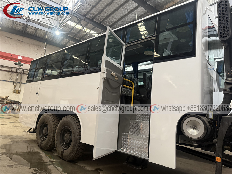 SHACMAN F3000 6x6 29 seats Bus Off-road passenger van truck