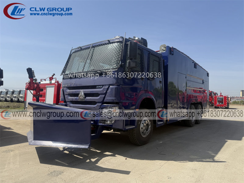 Sinotruk HOWO 6*4 anti riot water tank cannon riot control fire truck