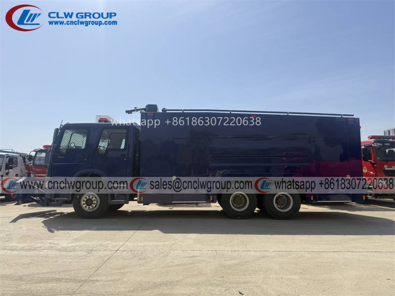 Sinotruk HOWO 6*4 anti riot water tank cannon riot control fire truck