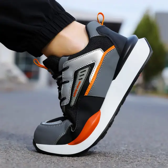 Outdoor Sports Safety Shoes Super Light European -standard steel toe ...
