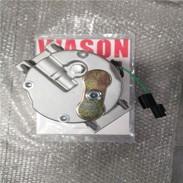 Excavator Air Compressor 24V R220-7 11N6-91040