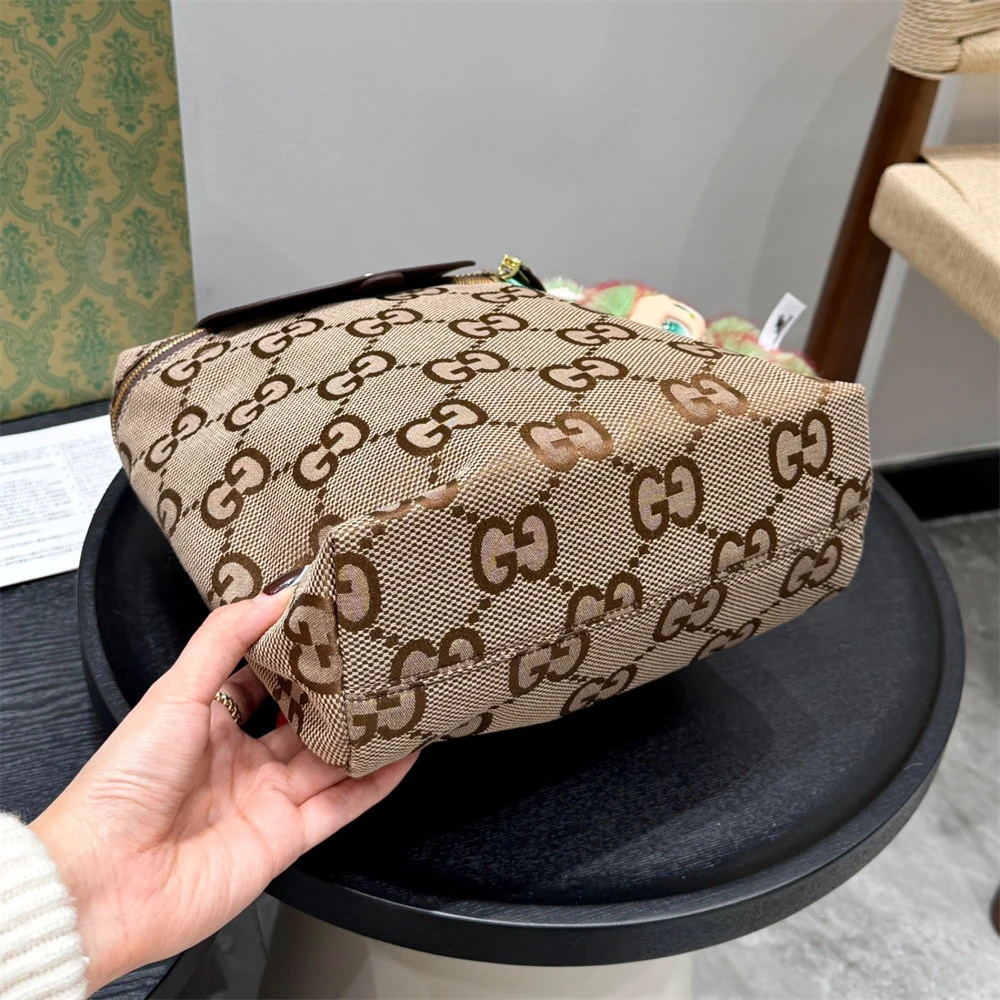 High quality backpack size:30cm GUI DS #X0609