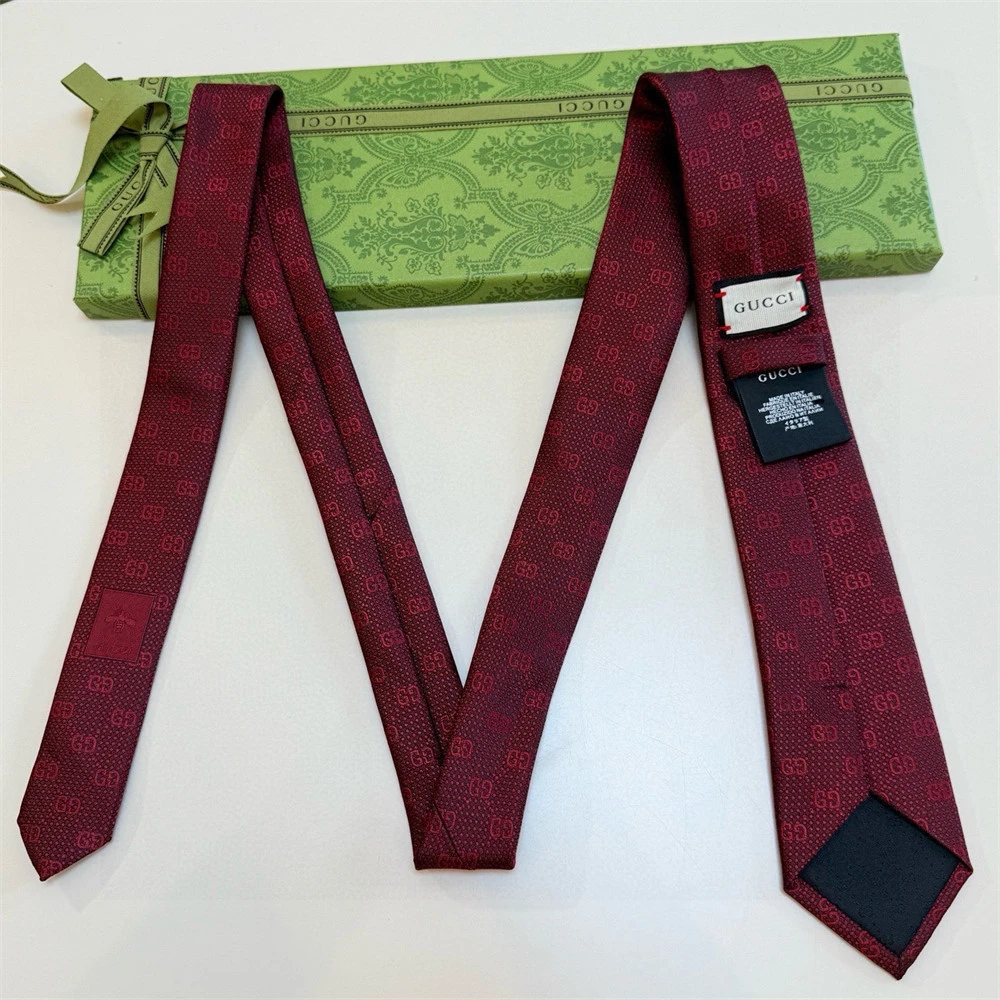 High qualit fashion tie with box LOV #30631