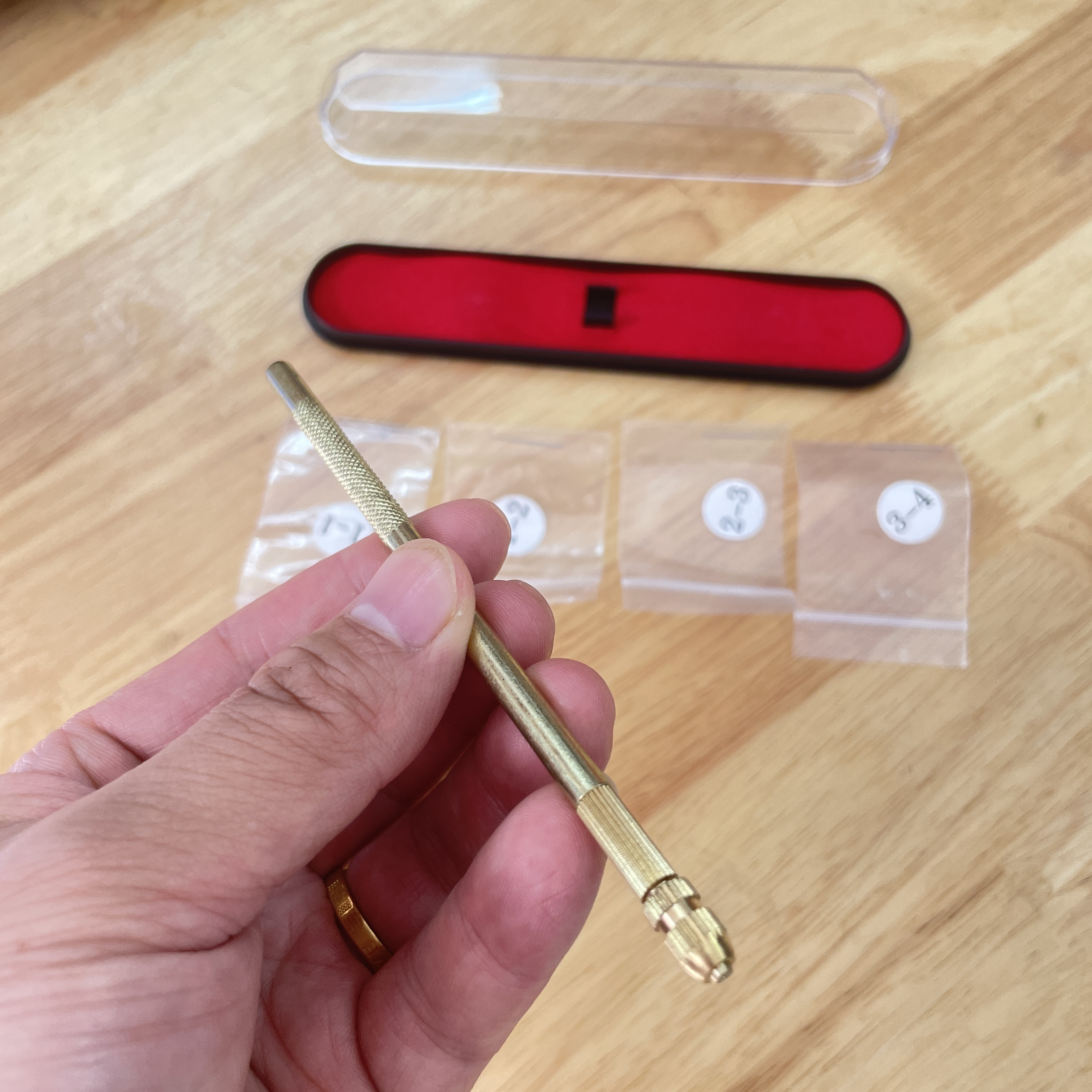 Professional Hair Extension Tools Long Wooden Handle Needle With Holder ...