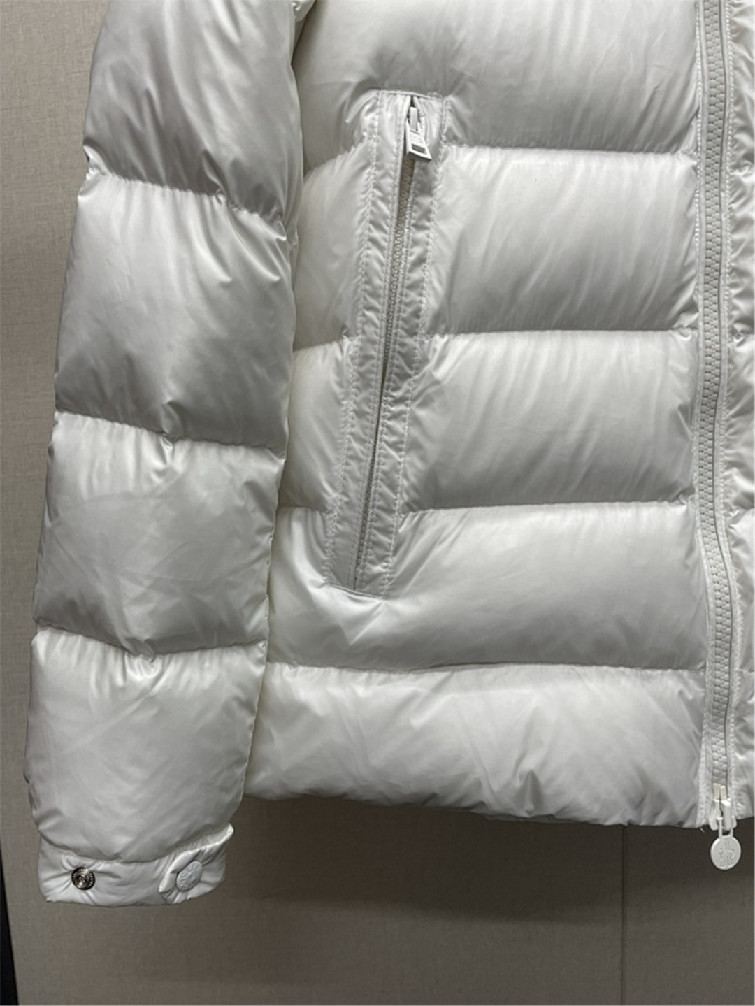 Moncler Duck Hood Down Jacket 2 Colors