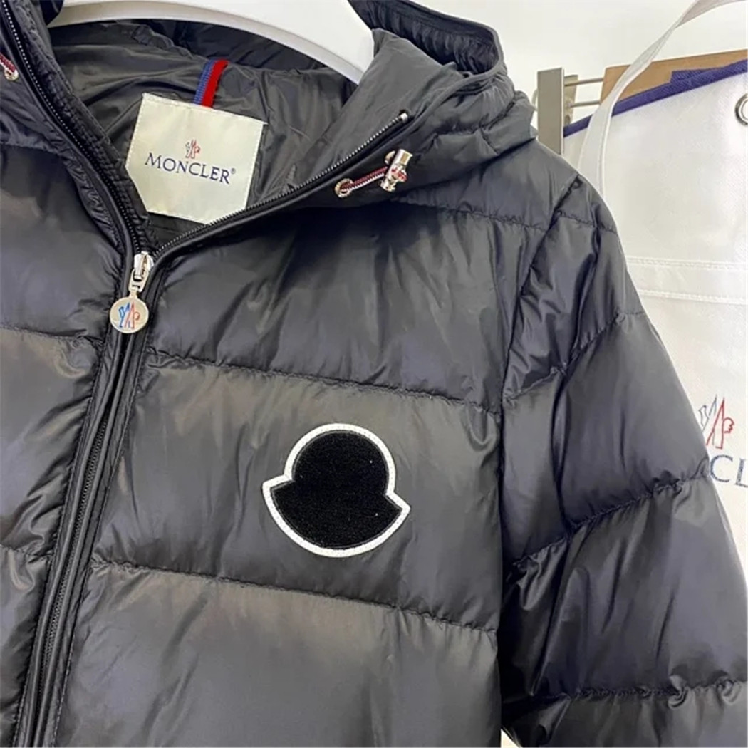 Moncler Black Logo Down Jacket 3 Color