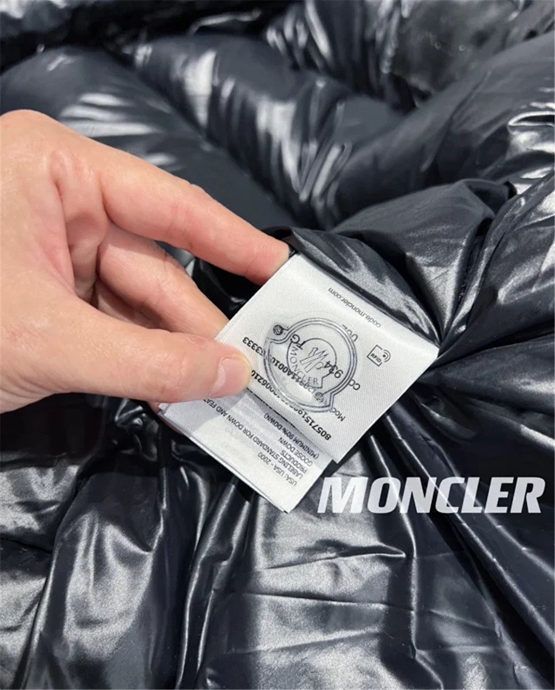 Moncler Down Jacket 2 Colors