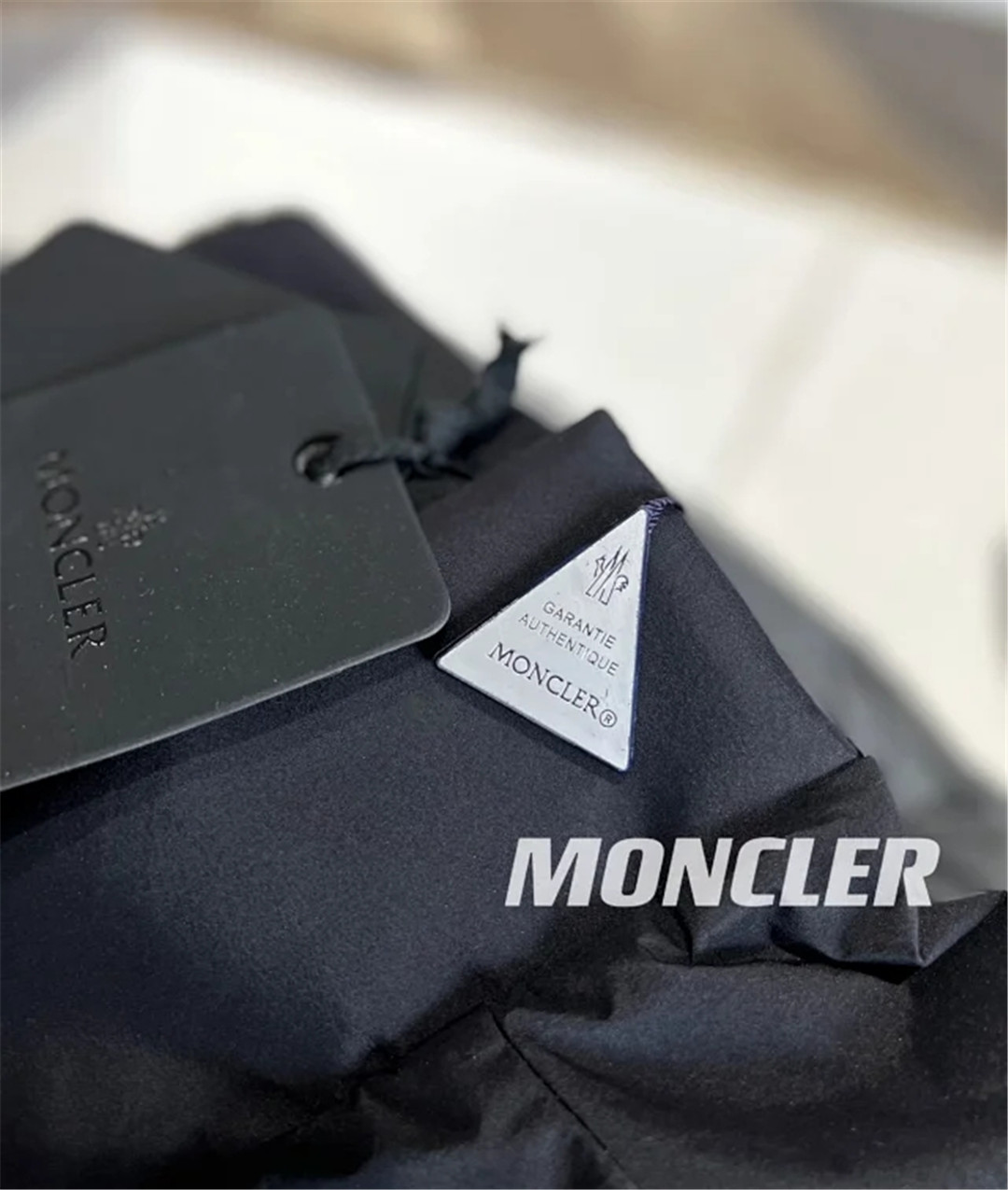 Moncler Down Jacket 2 Colors