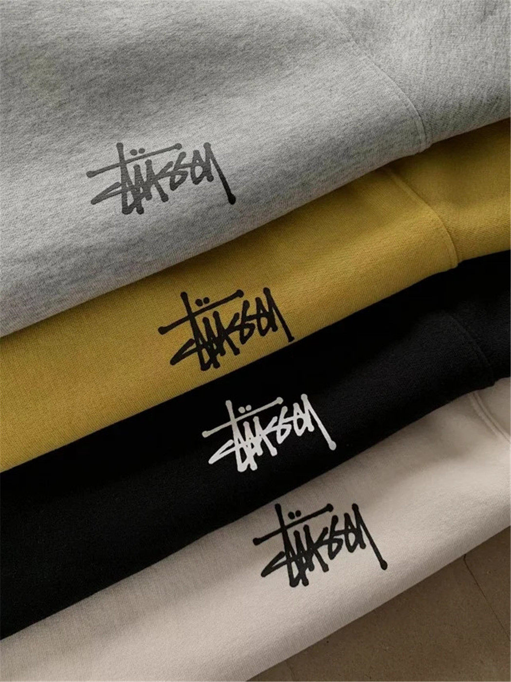 Stussy letters Print Crewneck 4 Colors