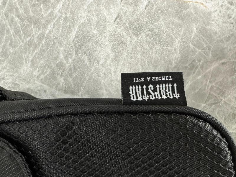 Trapstar Red Logo Messenger Bag Black