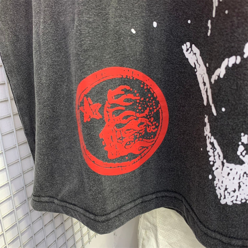 Hellstar studios globe tee black beige