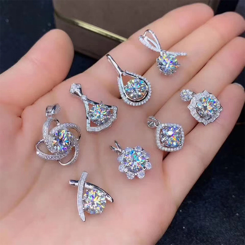 Wholesale Jewelry Simple Flower Zircon Necklace With Eight Hearts And ...