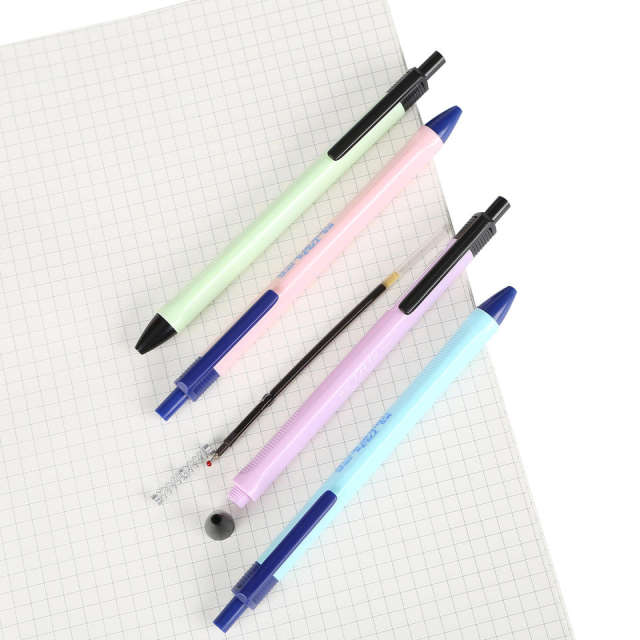 M&G Super Smooth Writing Pens Ballpoint Retractable Economic Semi Gel ...