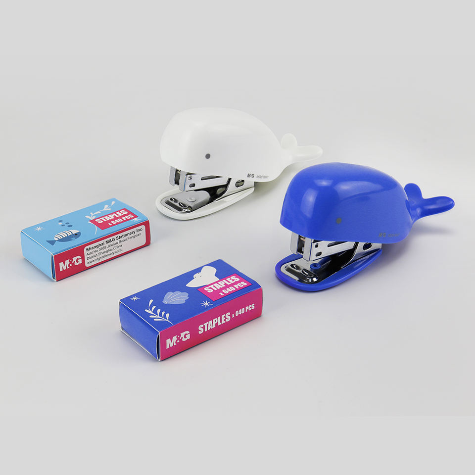 M & G Adorable Pet 24 / 6 Mini Whale Shape Stapler Set Promotional 500 ...