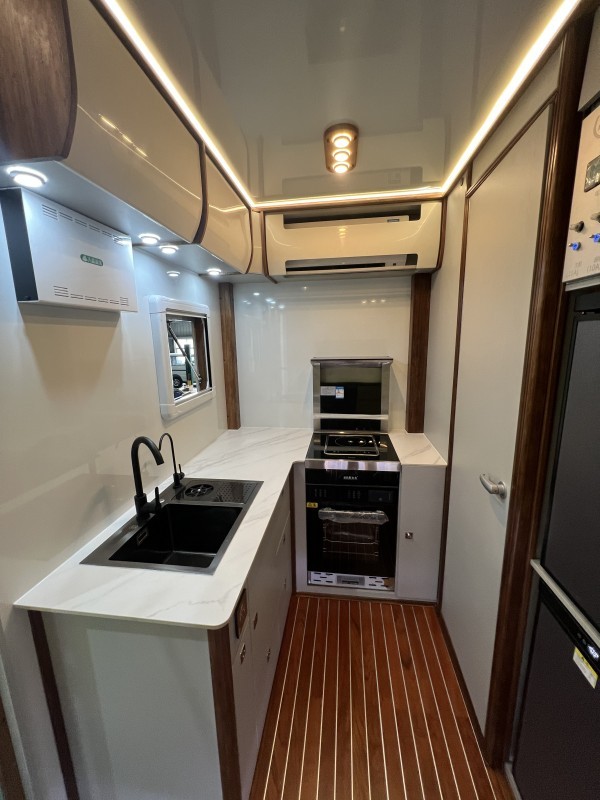 RV Kitchen , Sink , Cookers