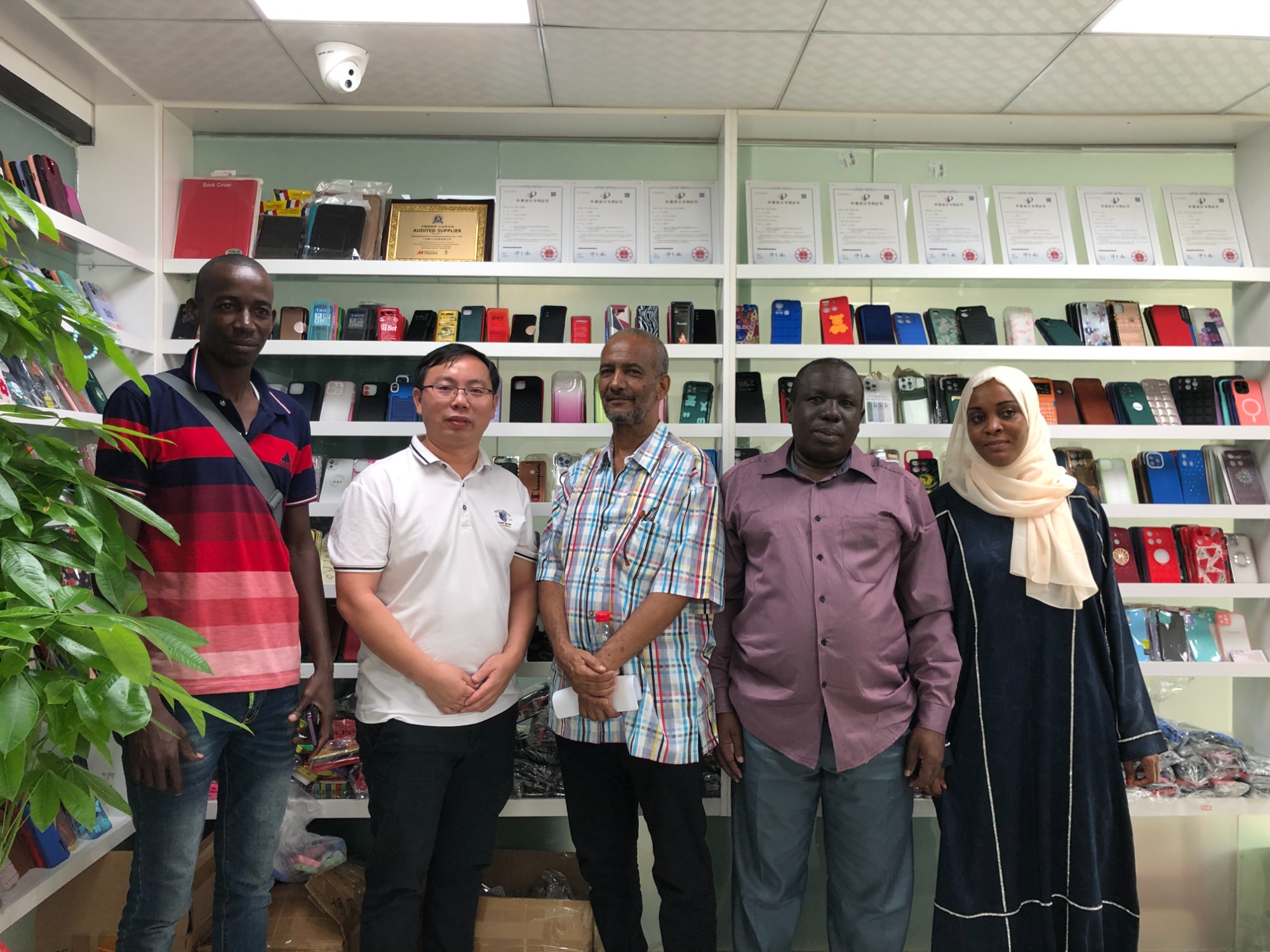 E11 phone case supplier