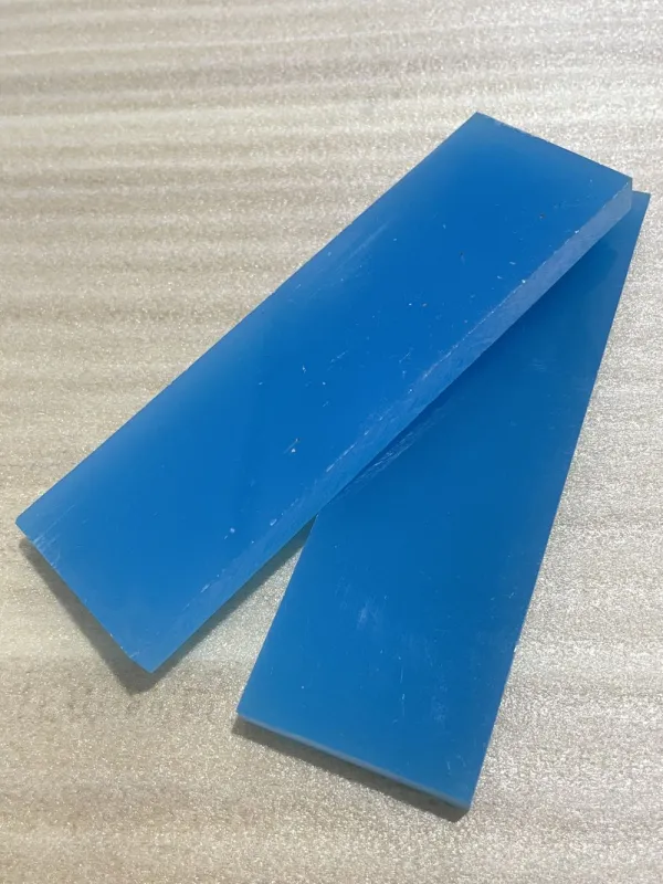 luminescent Moon Glow Resin Scales 130×40×7.0mm