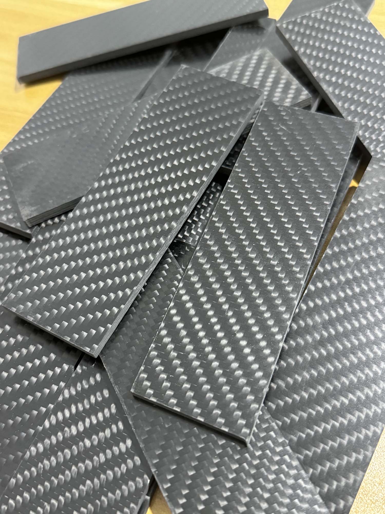 3K Twill Woven Carbon Fiber knife Scales