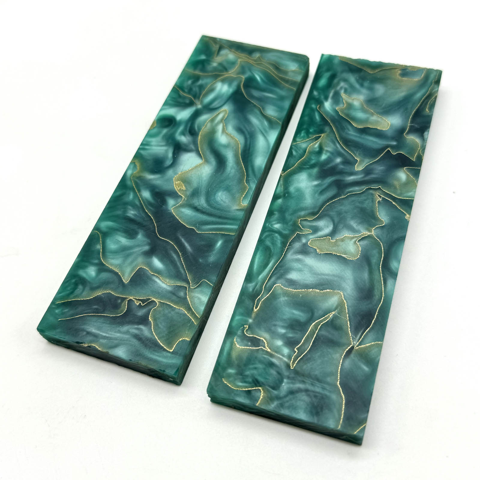 Copper Net inufused Resin Scales