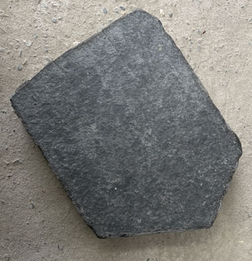 Black Stepping stone - Create a sleek and sophisticated pathway