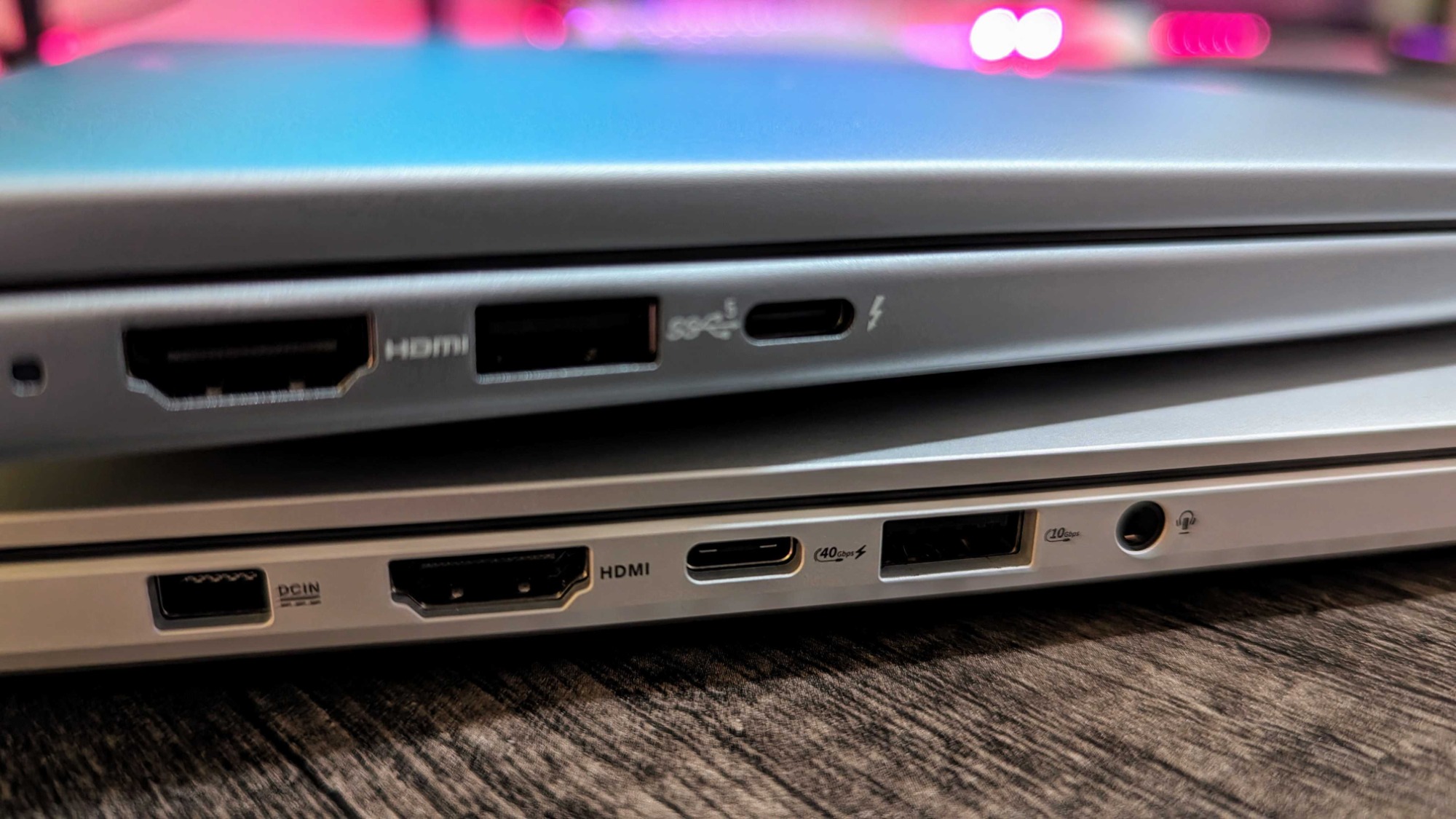 How to connect Multiple Displays to a Laptop using a Dock