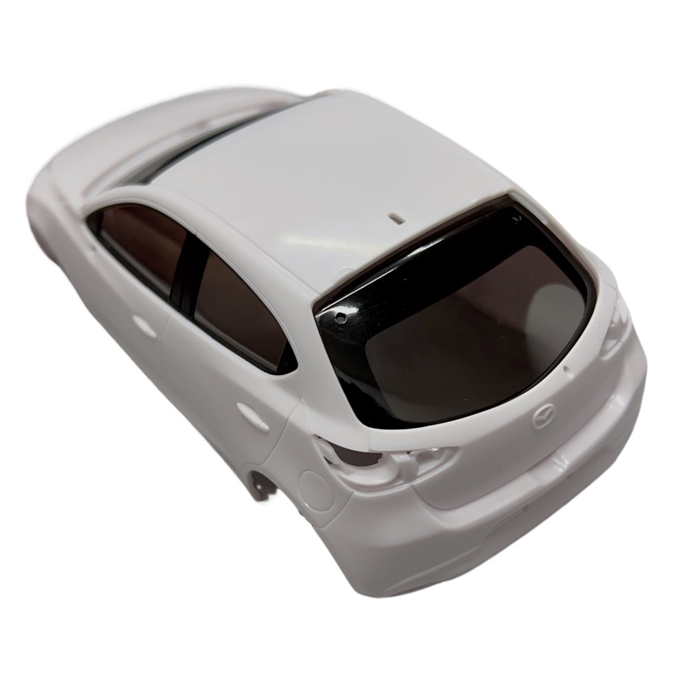 KYOSHO MINI-Z MAZDA Demio XD White Body Set(w/Wheels) MZN188