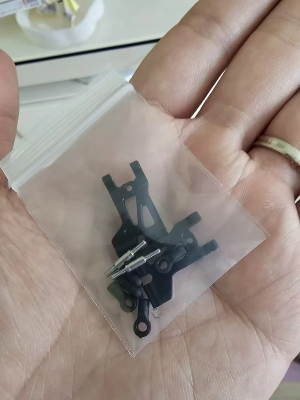 DLR8 1/24 Rear Lower ARM SET