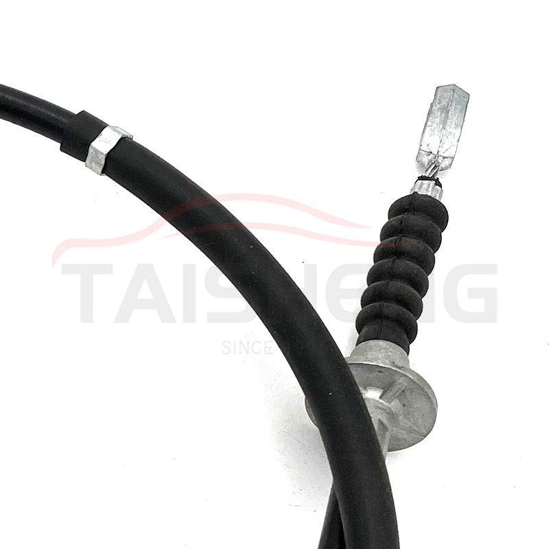 OEM number MR162712 auto clutch cable