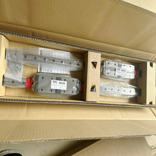 EC550SX Linear guide