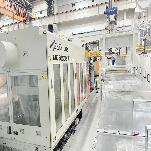 Niigata MD850S-IV injection molding mahcine