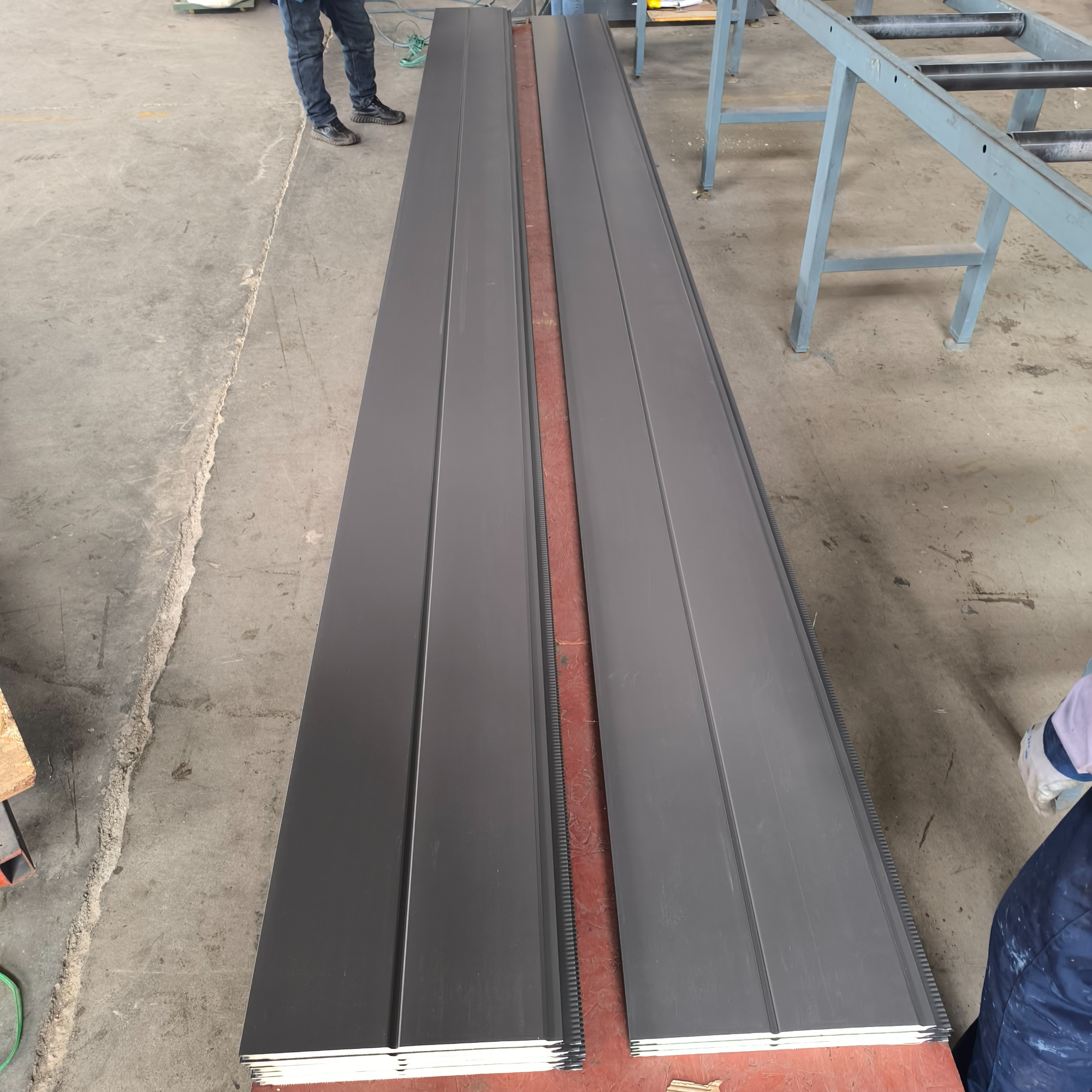 Deep gray straight groove flat pattern 16mm PU metal siding panel for ...