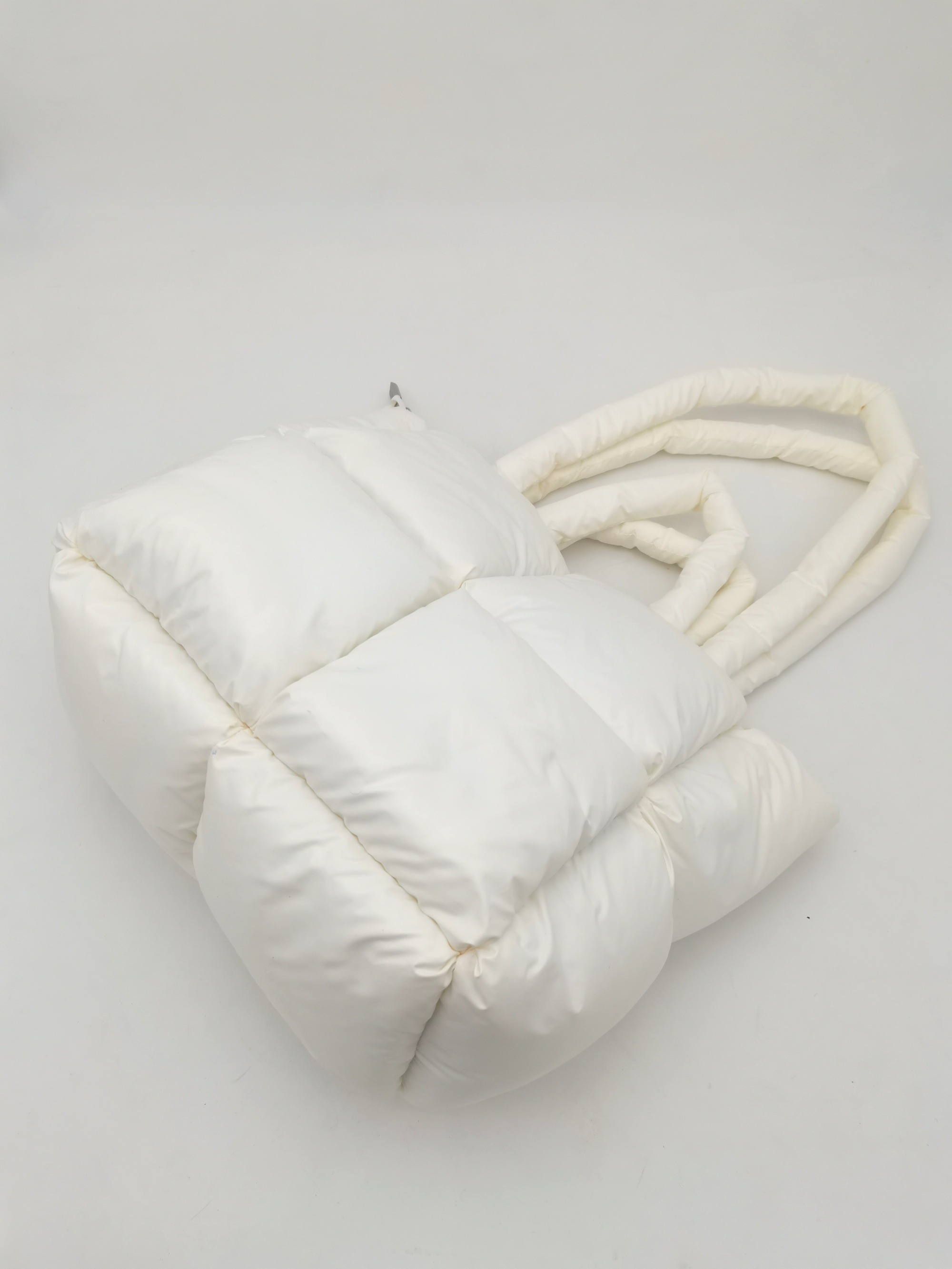 Snowy Chic Shoulder Bag Warmy Toronto Padded Soft Puffer Pillow Down ...