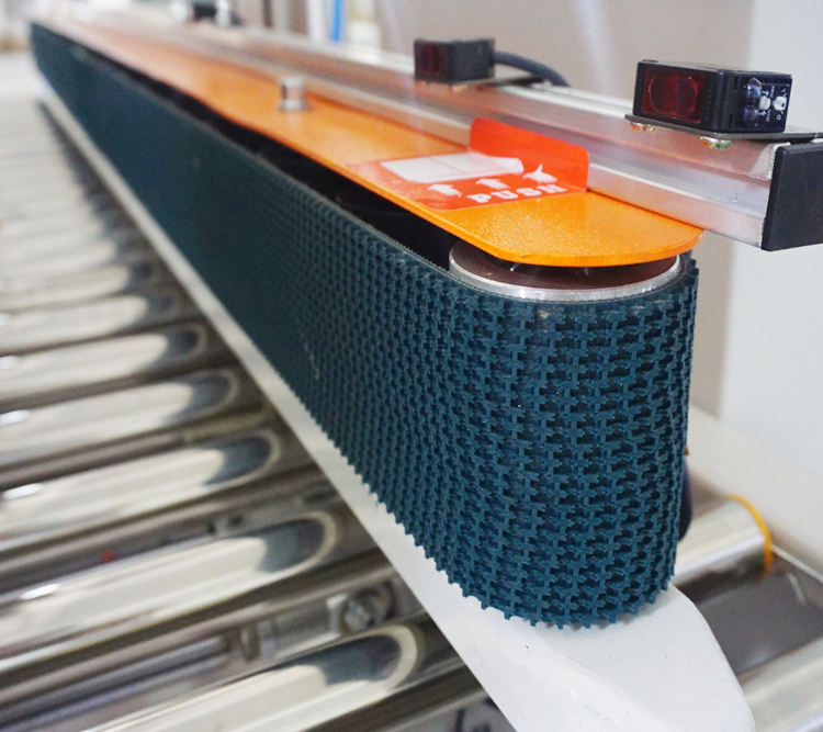 Two-side Belt Drive Folding Carton Box Sealing Machine