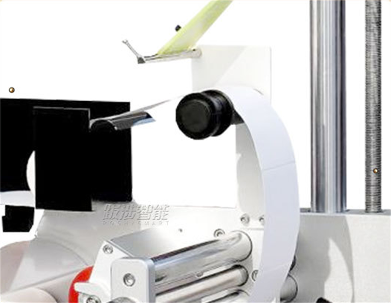 Flat Sticker Labeling Machine
