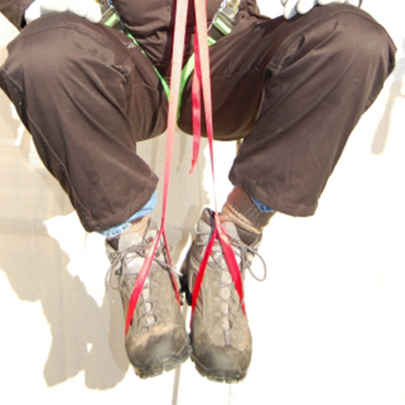 Rescue ajustable footloop