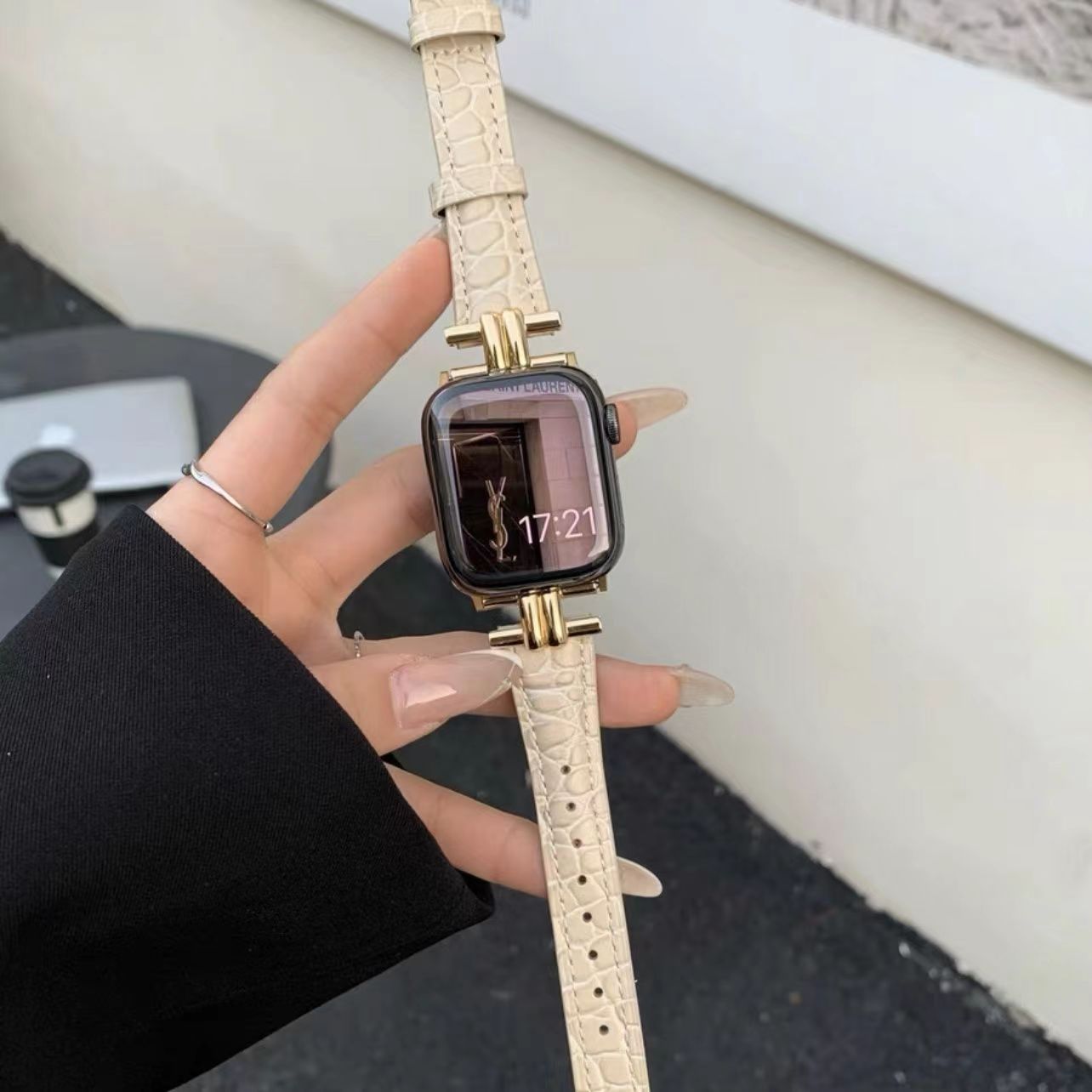 セリーヌ アップルウォッチバンド クロコダイル柄 Celine Apple Watch Ultra Series8 SE 専用バンド 腕時計ベルト