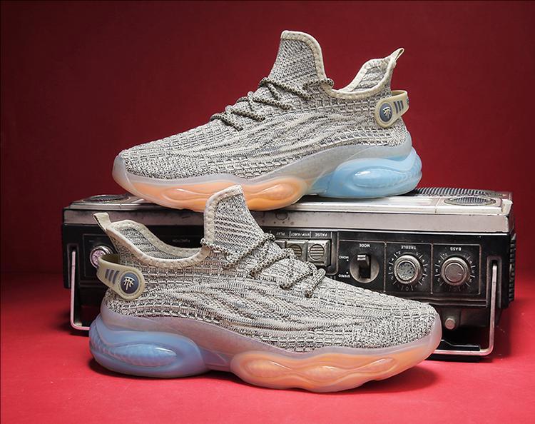 Men's Unadorned Running Shoes