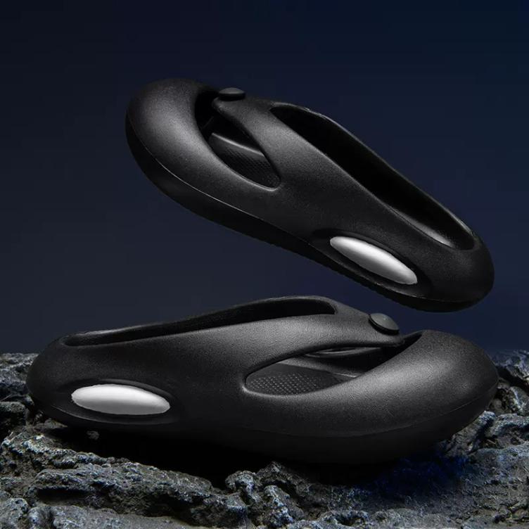 Women's Enclosed Toe Slides