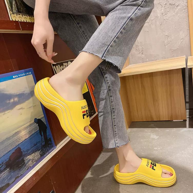 Traction Women's Water Shoes