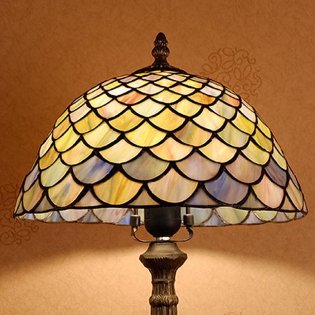 Vintage Fish Scale Table Lamp