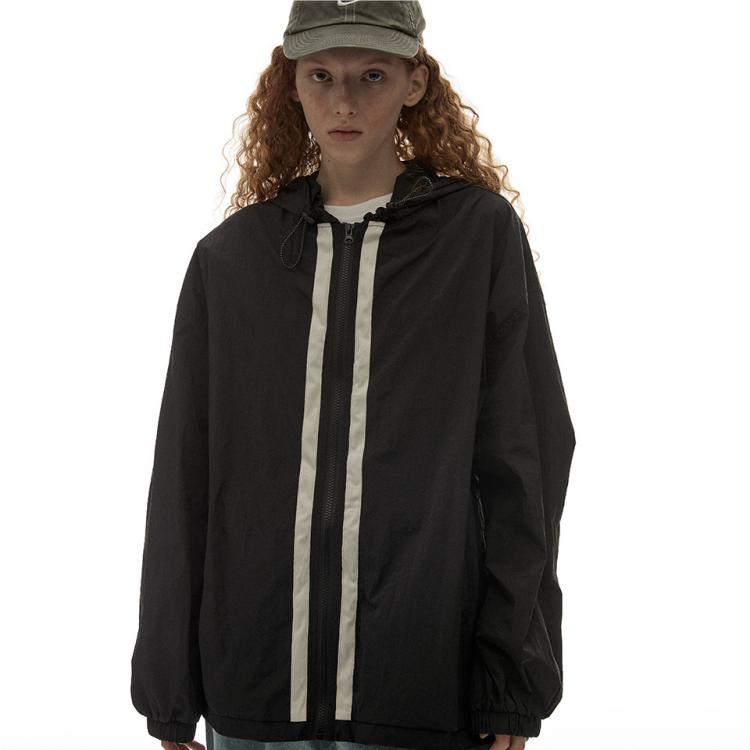 Sleek Performance Jacket for Outdoors