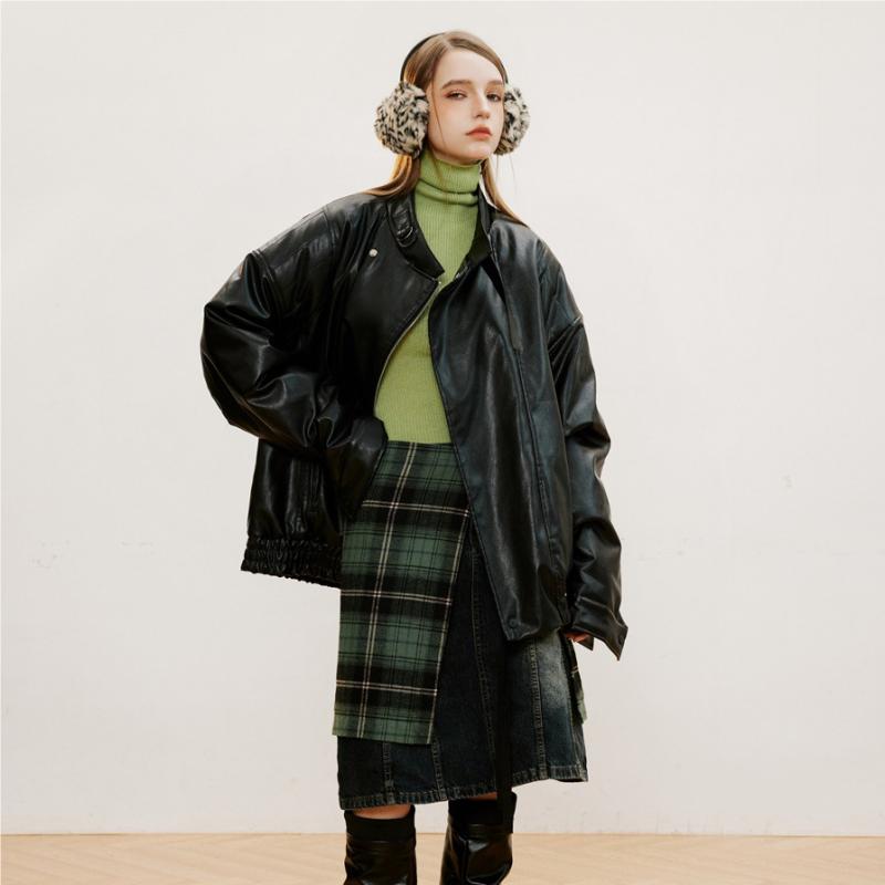 Sleek Functional Outdoor Jacket