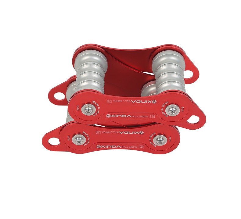 Climbing rope roller