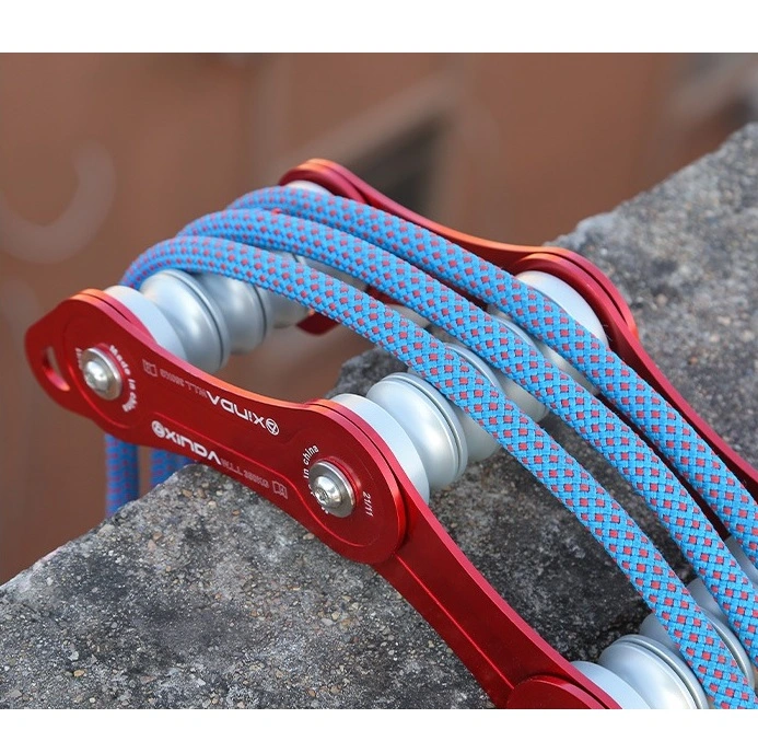 Climbing rope roller