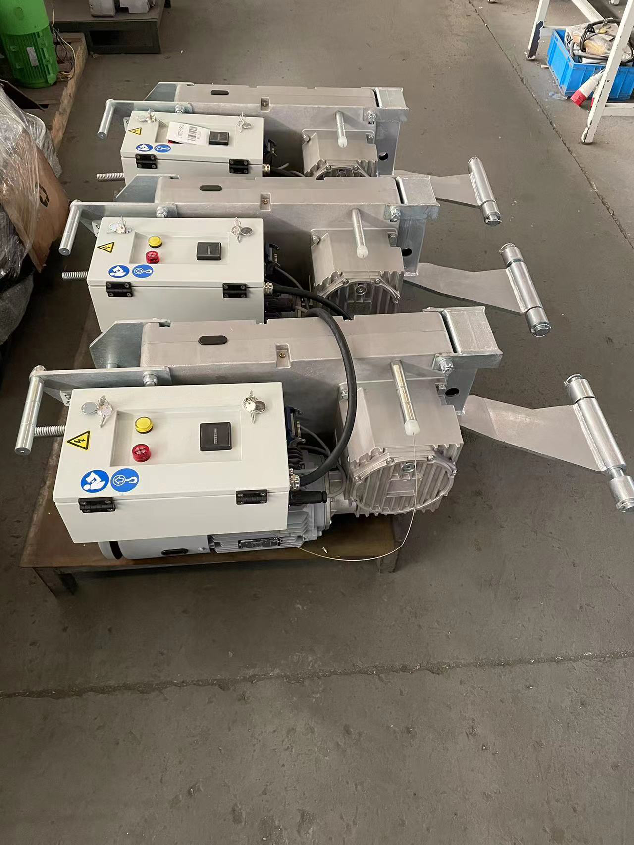 Man-ride Traction Hoist | Alternative choice for Tirak X1000| 1000Kg ...